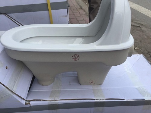 Xí xổm toilet Caesar C1230 - thietbivesinhnova.com